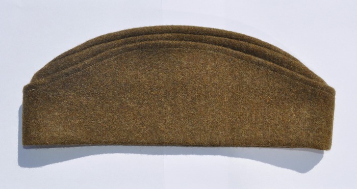 Sukienna furażerka tzw. „pilotka” wz. 43